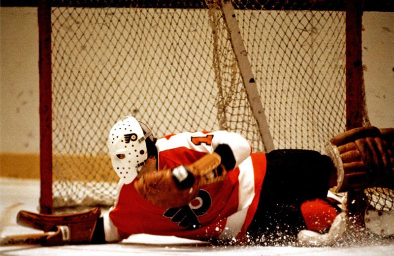 In a breakout season, Curt Bennett beat Bernie Parent with a rare ...
